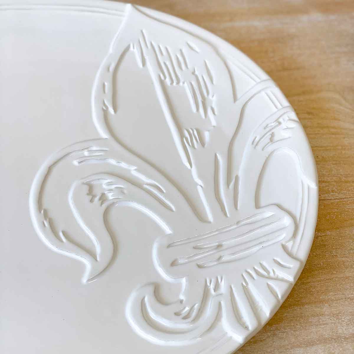 Tuscan Fleur Embossed Platter | The Royal Standard